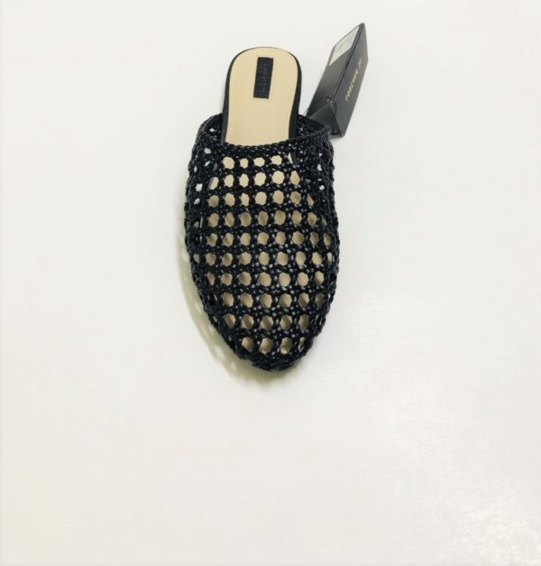 Forever 21 Black Closed Toe Mesh Sandal - OGalax